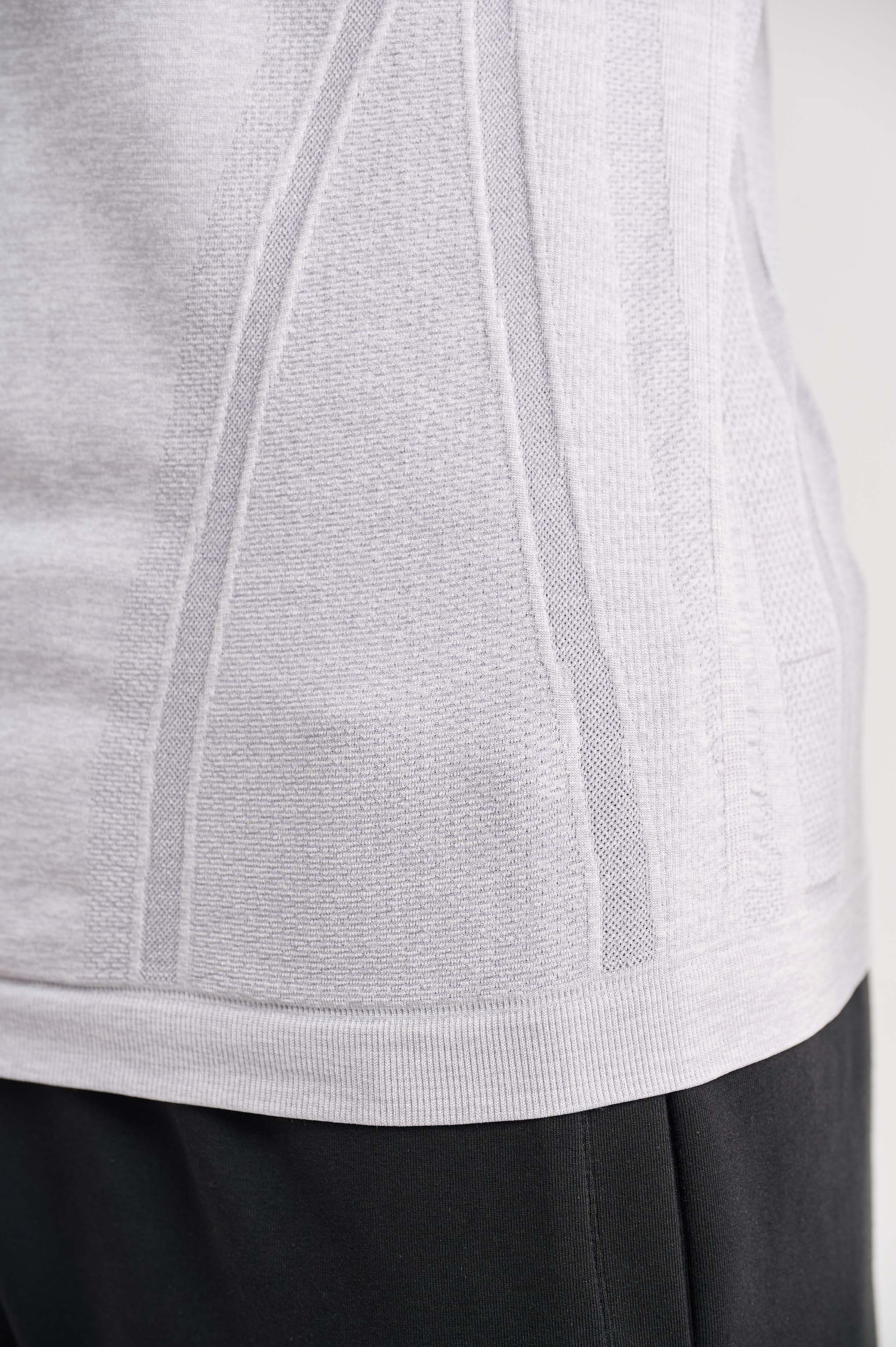 Áo dài tay Training Seamless Body Mapping - Coolmate