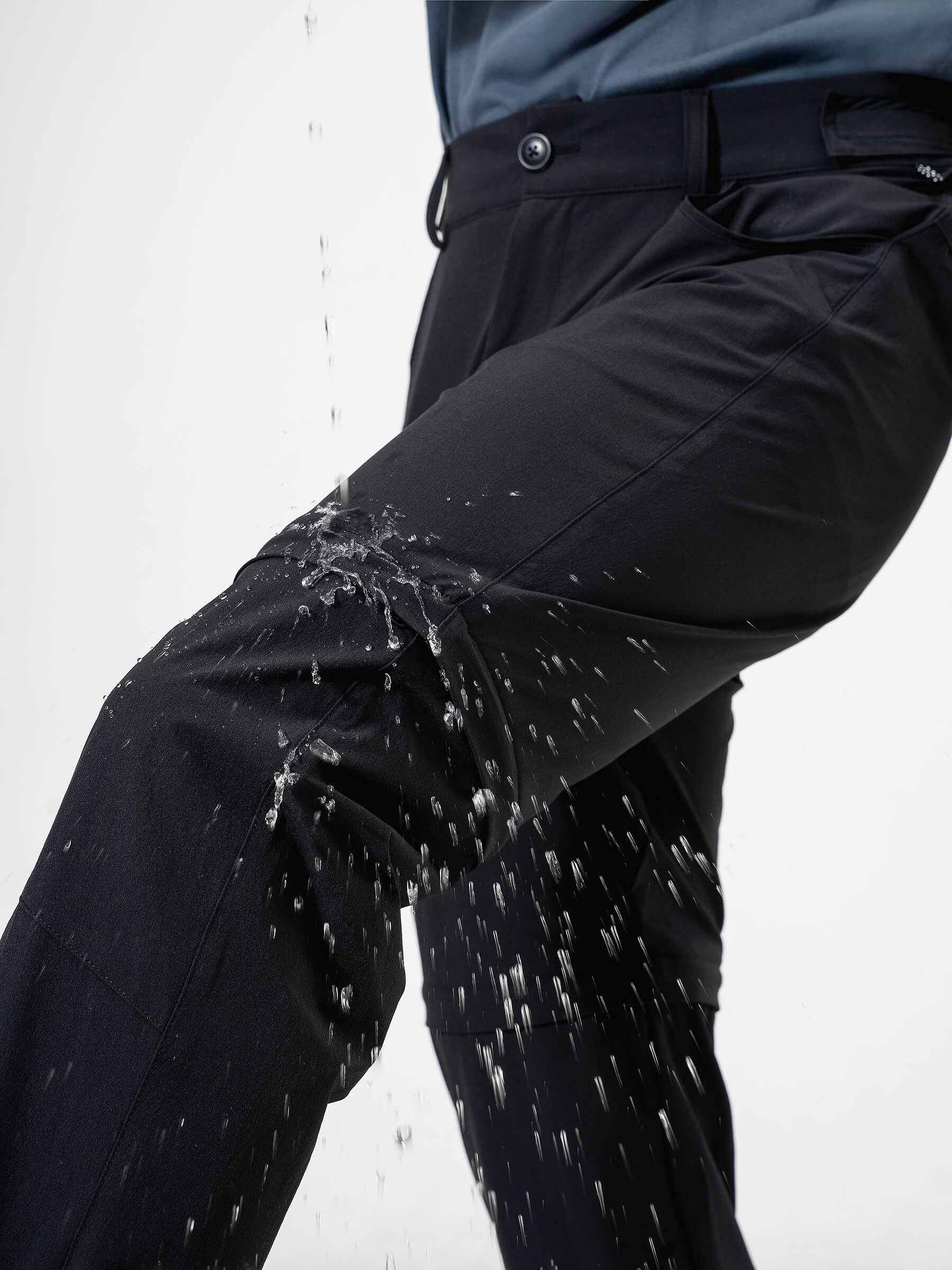 Quần Dài Nam UT Pants 2 in 1 Tháo Ống Đa Năng - Coolmate