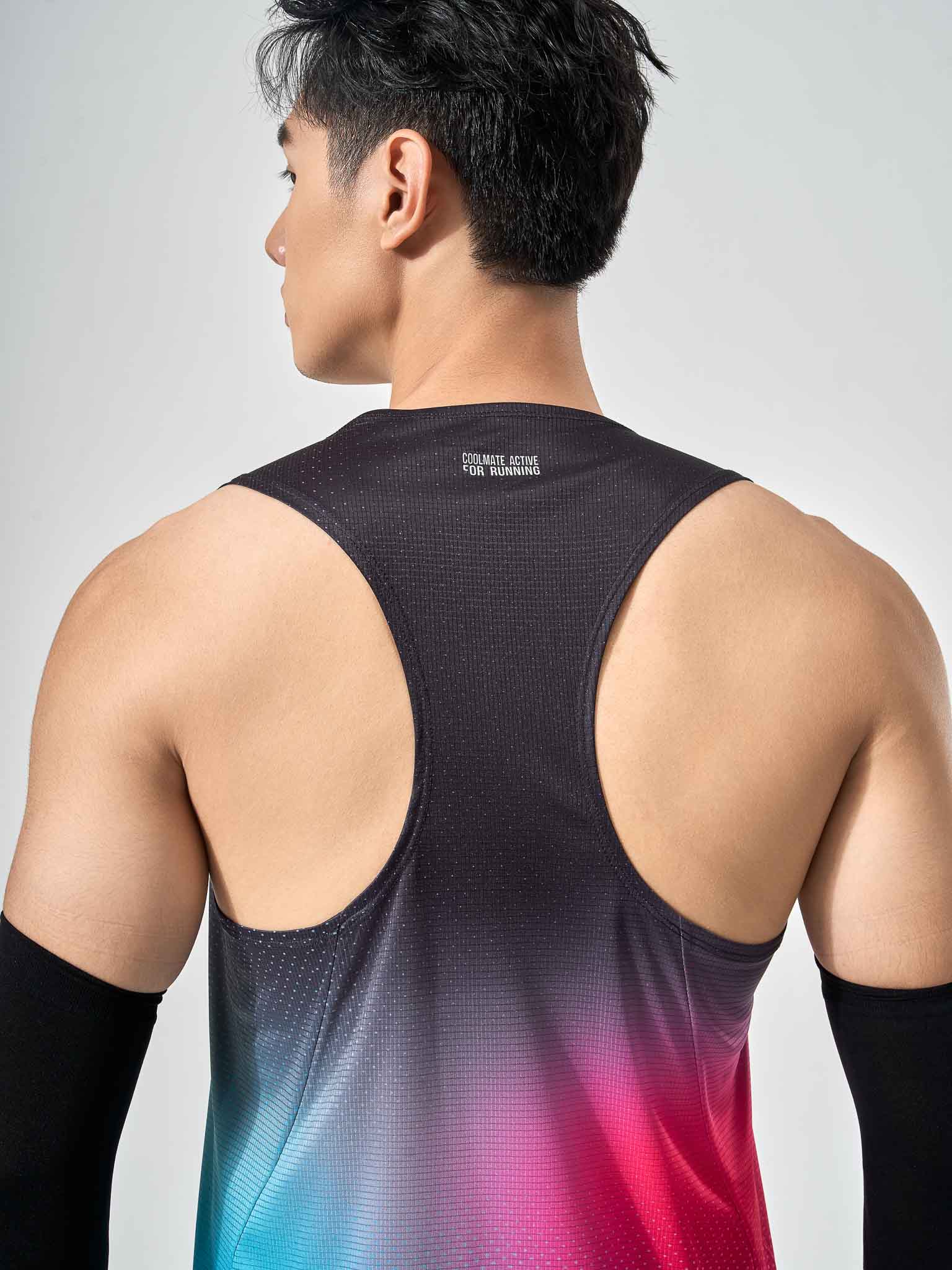 Singlet Chạy Bộ AirRush Gradient Siêu Nhẹ, Thoáng Mát, Khô Nhanh - Coolmate